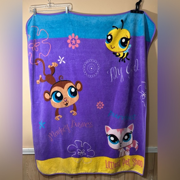 Littlest Pet Shop | Bedding | Rare Lps Littlest Pet Shop Plush Throw ...